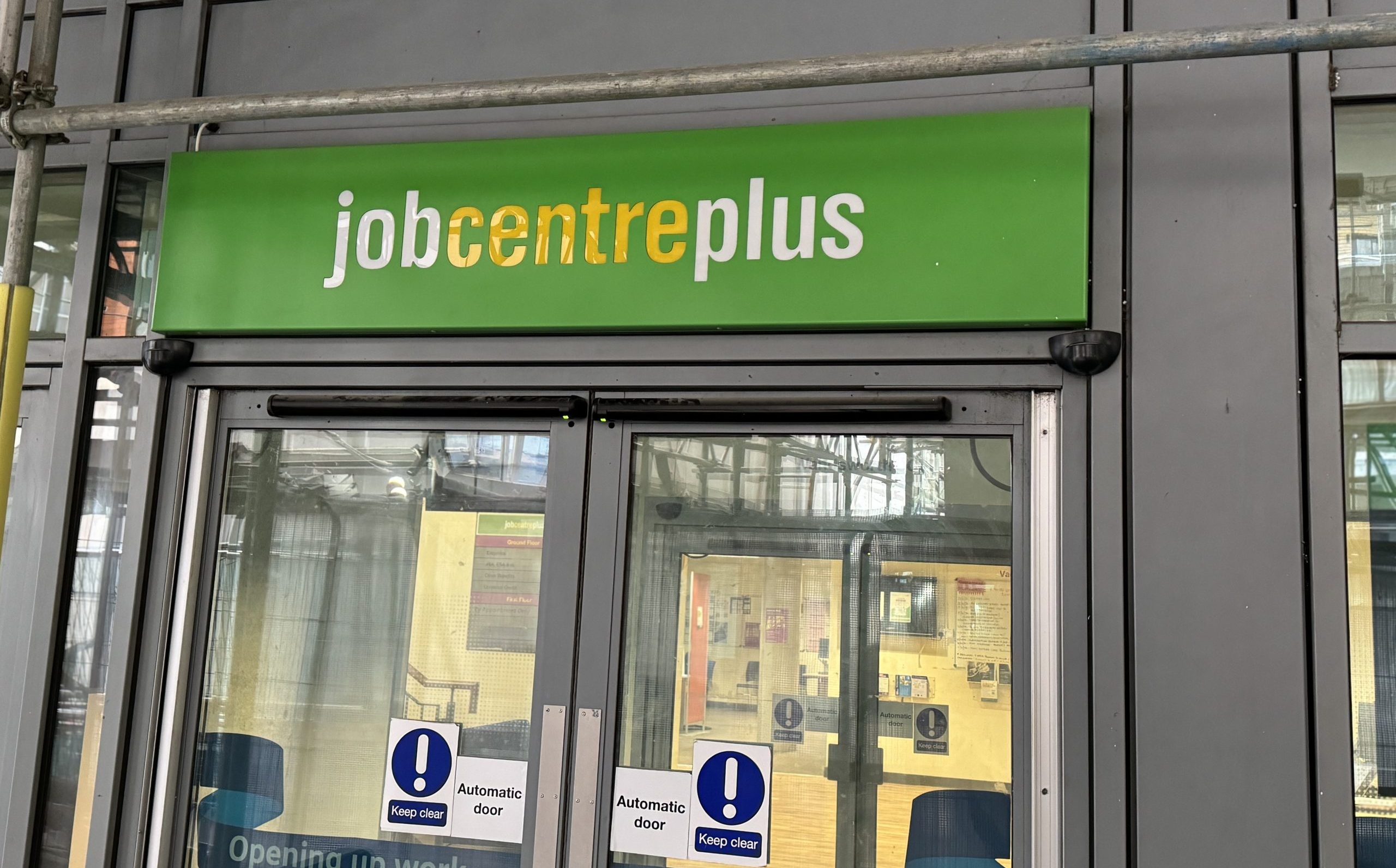 Londoners turning to Universal Credit scheme and still struggling